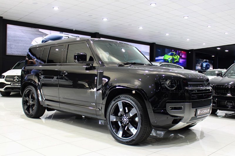 Land Rover Defender 110 V8 used buy in Sandton Price 2699995 zar - Int ...